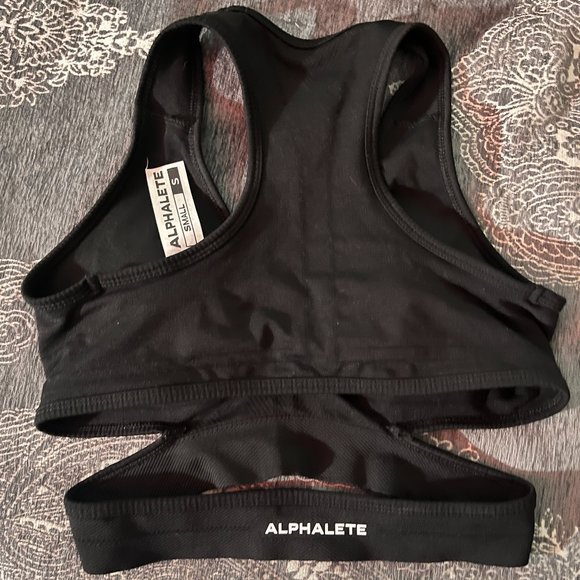 Alphalete | Tops | Stratus Bra | Poshmark